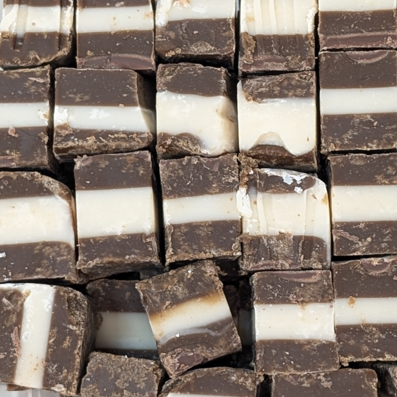 After Eight Mint Fudge (100g) | Joyofsweets.com – JoyofSweets.com